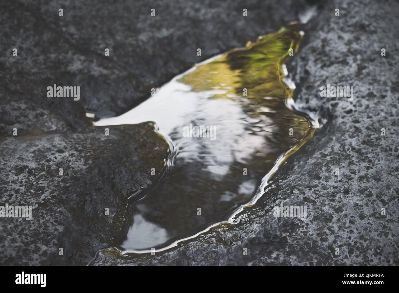 Puddle in the rocks hi-res stock photography and images - Alamy