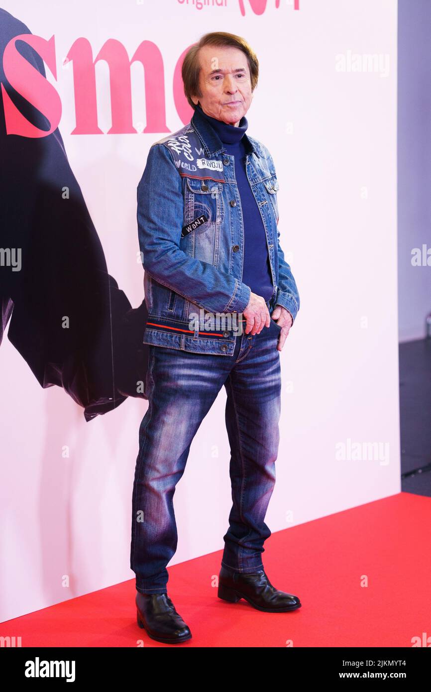 Spanish singer Raphael presents 'Raphaelismo' exhibition at the ...