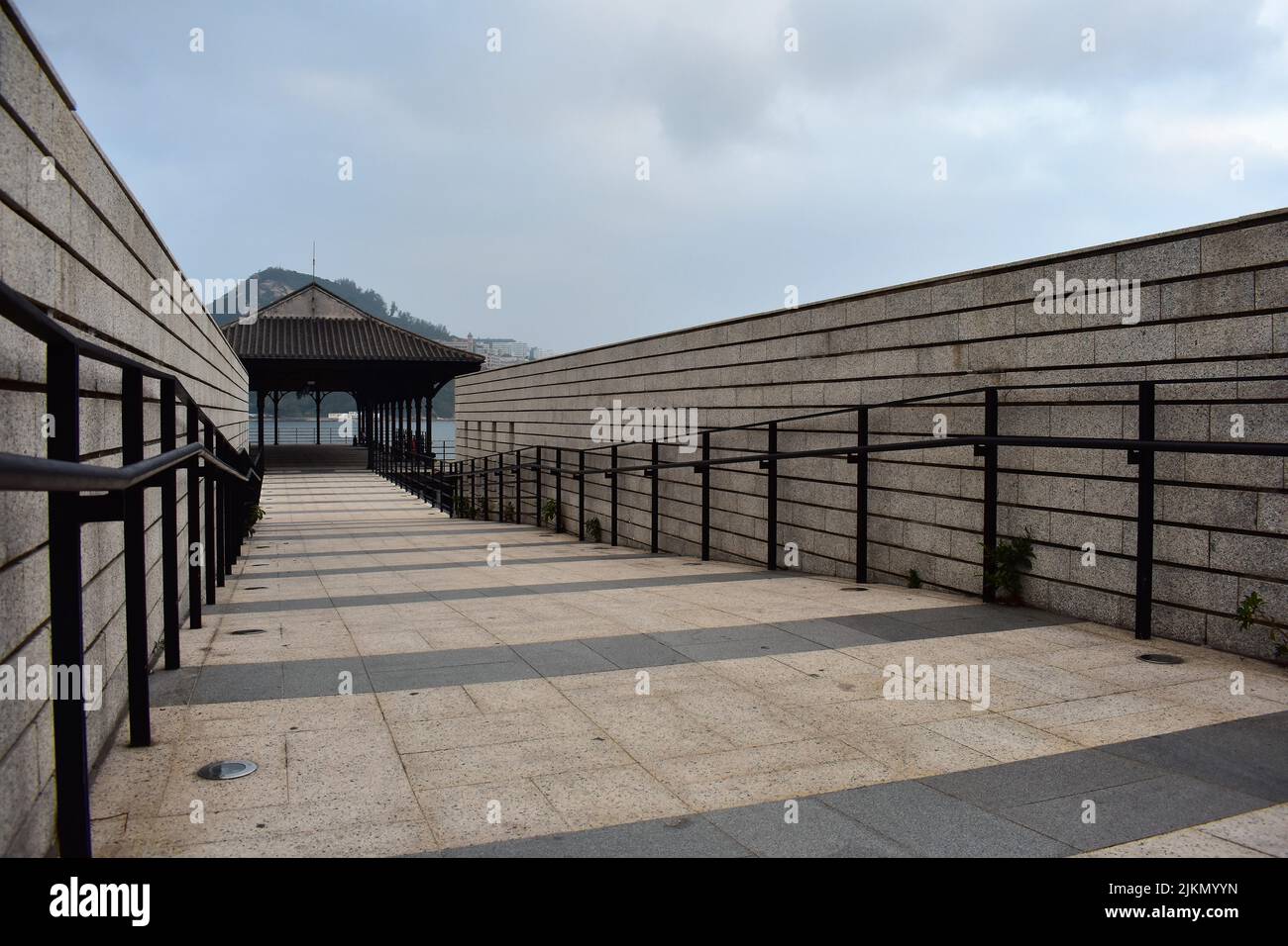 Open air walkway hi-res stock photography and images - Alamy