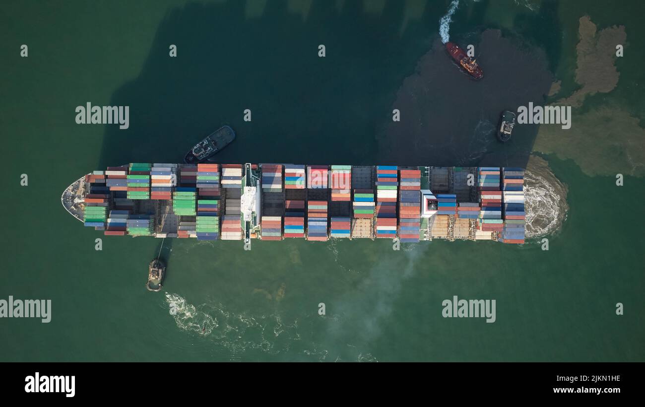 Container ship red sea hi-res stock photography and images - Alamy