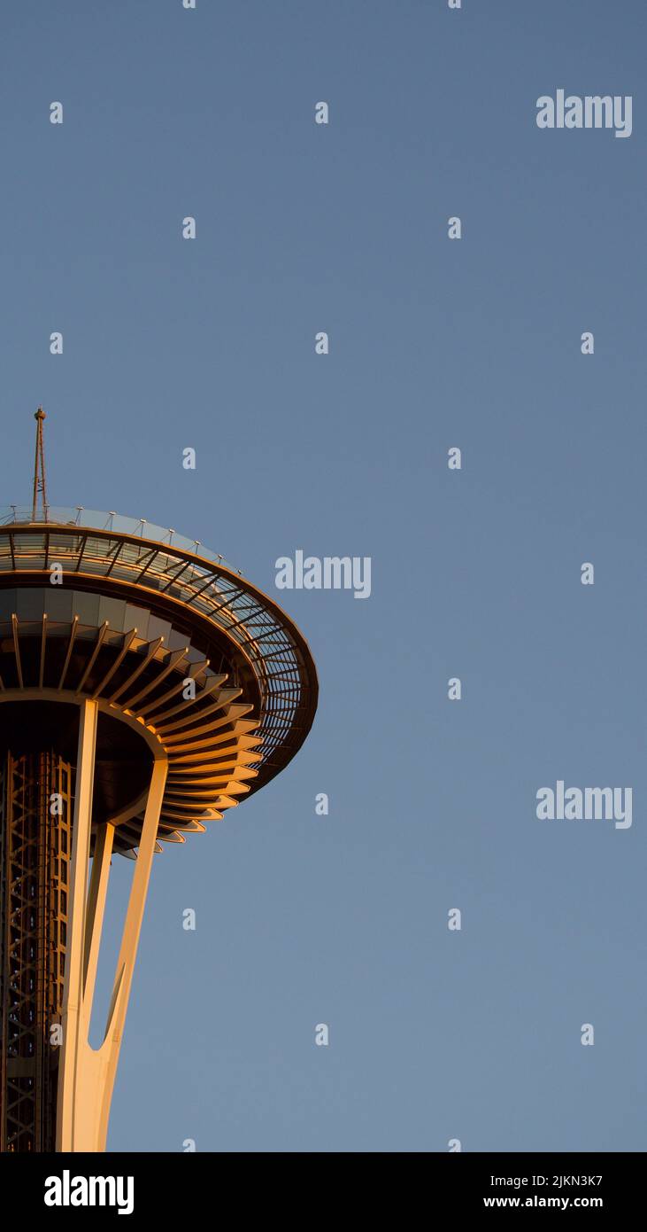 Very tall tower hi-res stock photography and images - Alamy