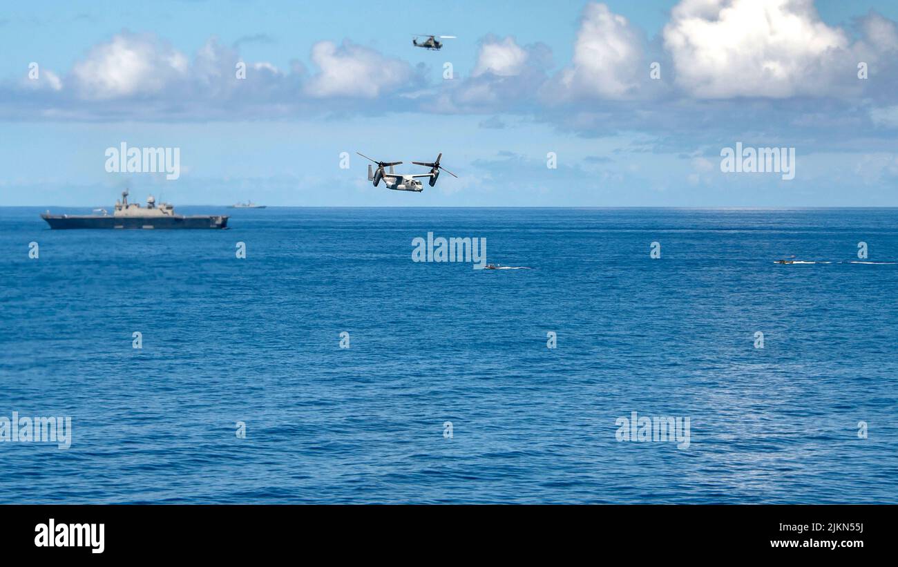 PACIFIC OCEAN (July 29, 2022) Republic of Korea (ROK) Navy Dokdo-class ...