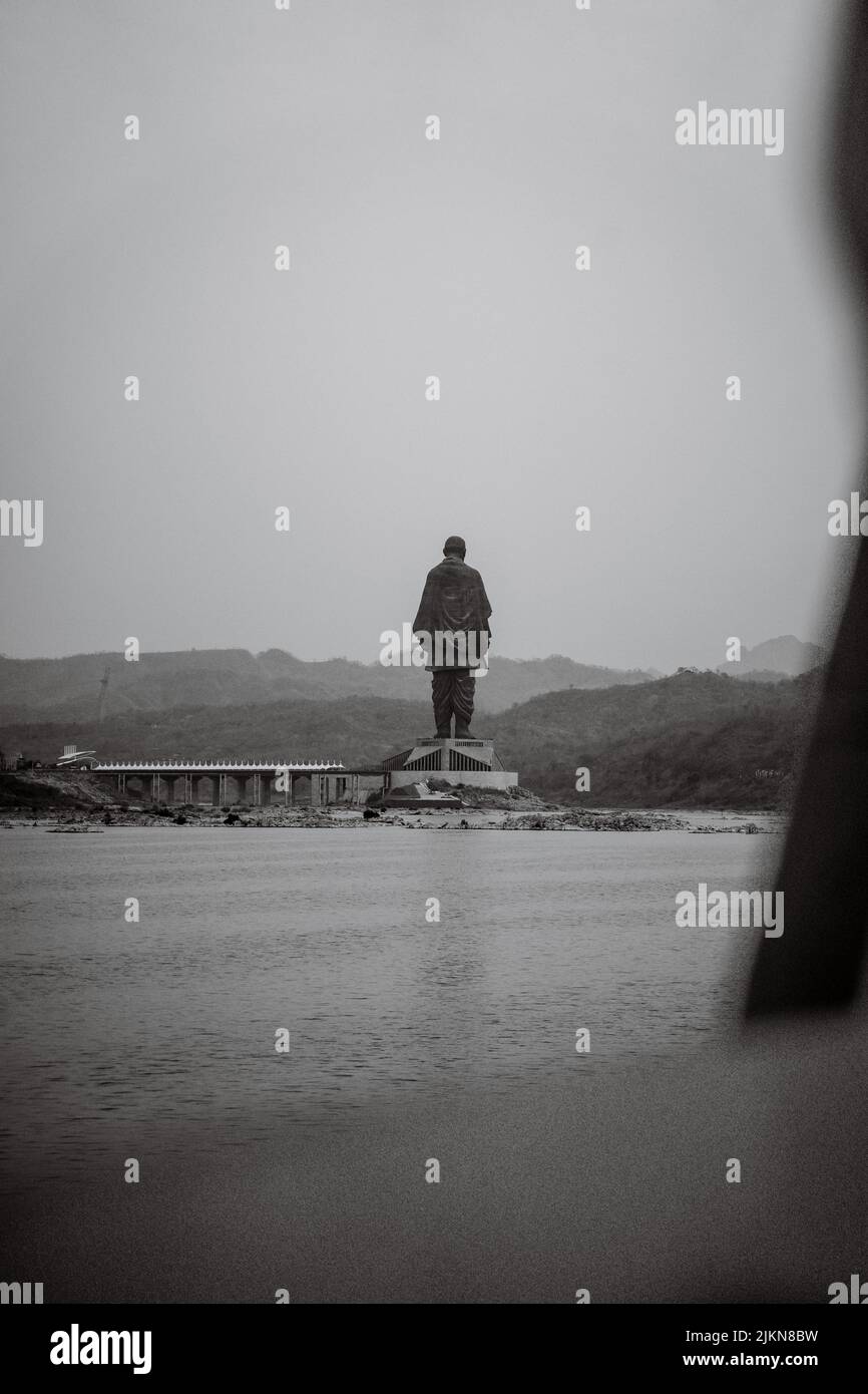 A vertical shot of a statue of Unity in India Stock Photo - Alamy