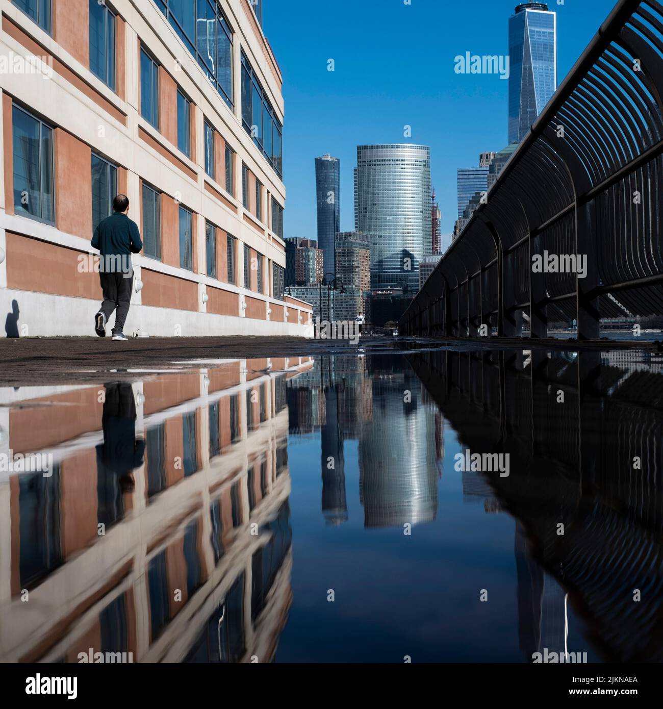 Water street roof hi-res stock photography and images - Alamy