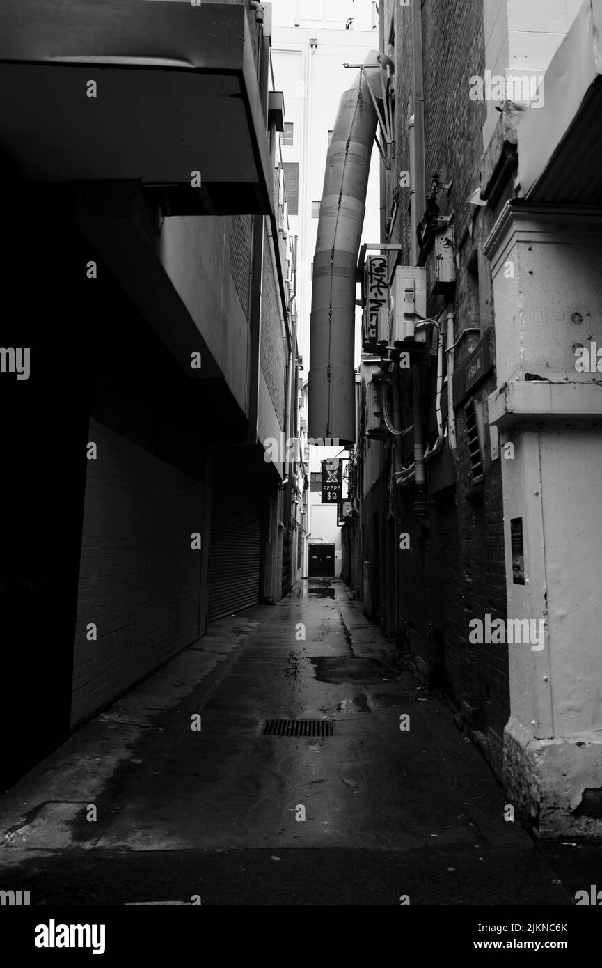 Empty street lights hi-res stock photography and images - Alamy