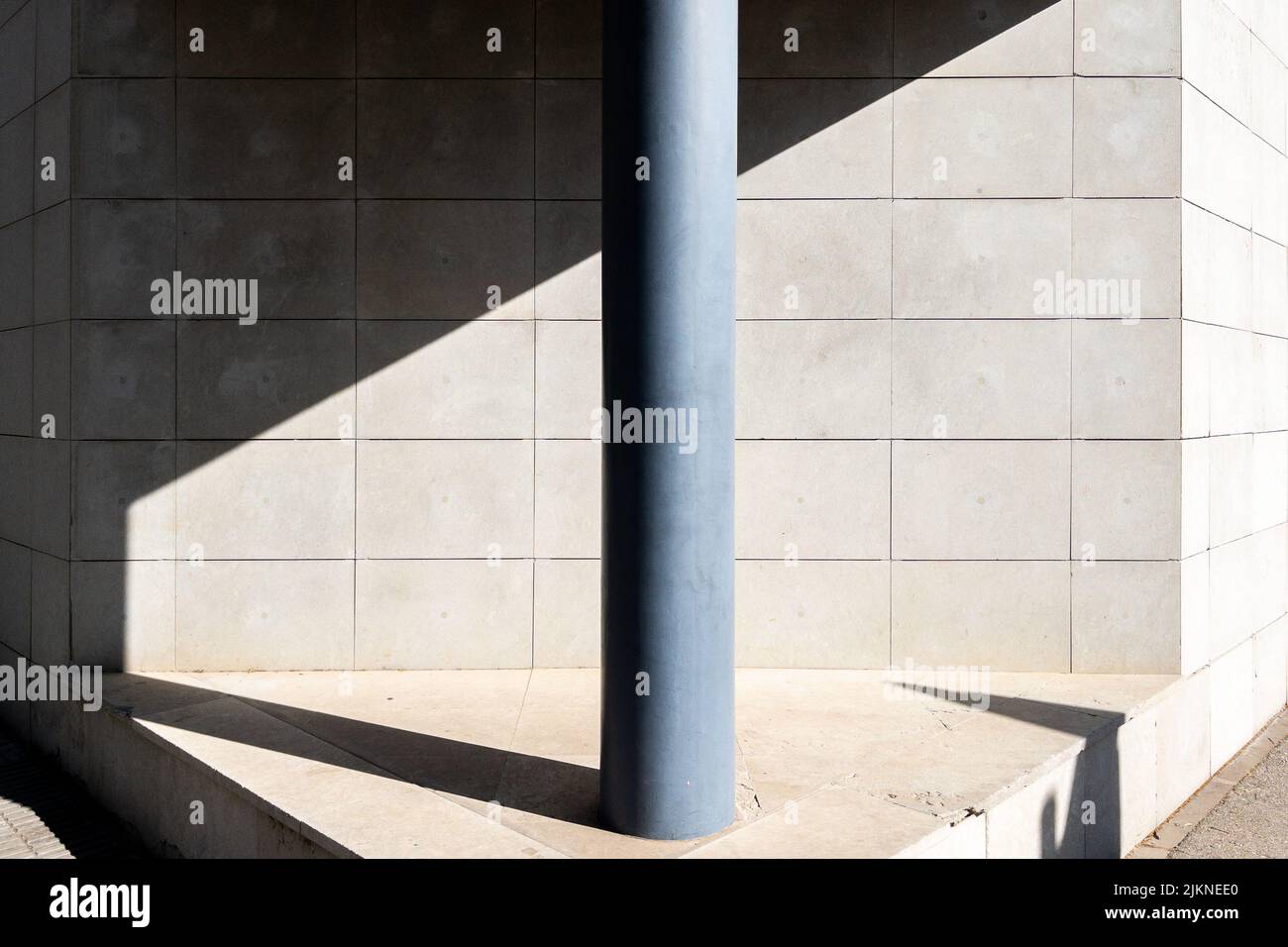 Modern stone structure hi-res stock photography and images - Alamy