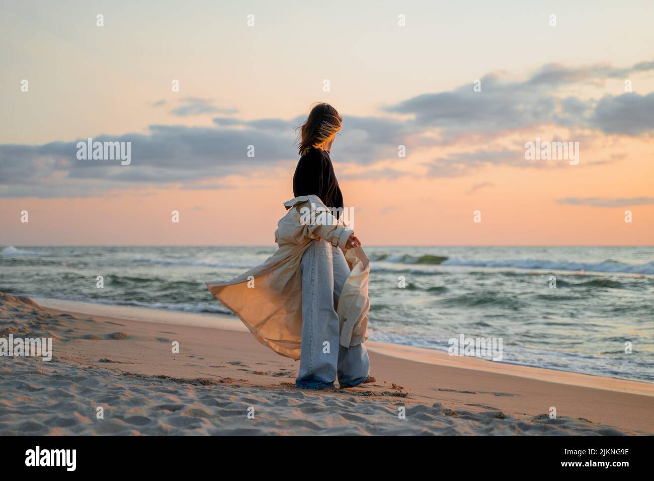 Lady lifestyle freedom hi-res stock photography and images - Alamy