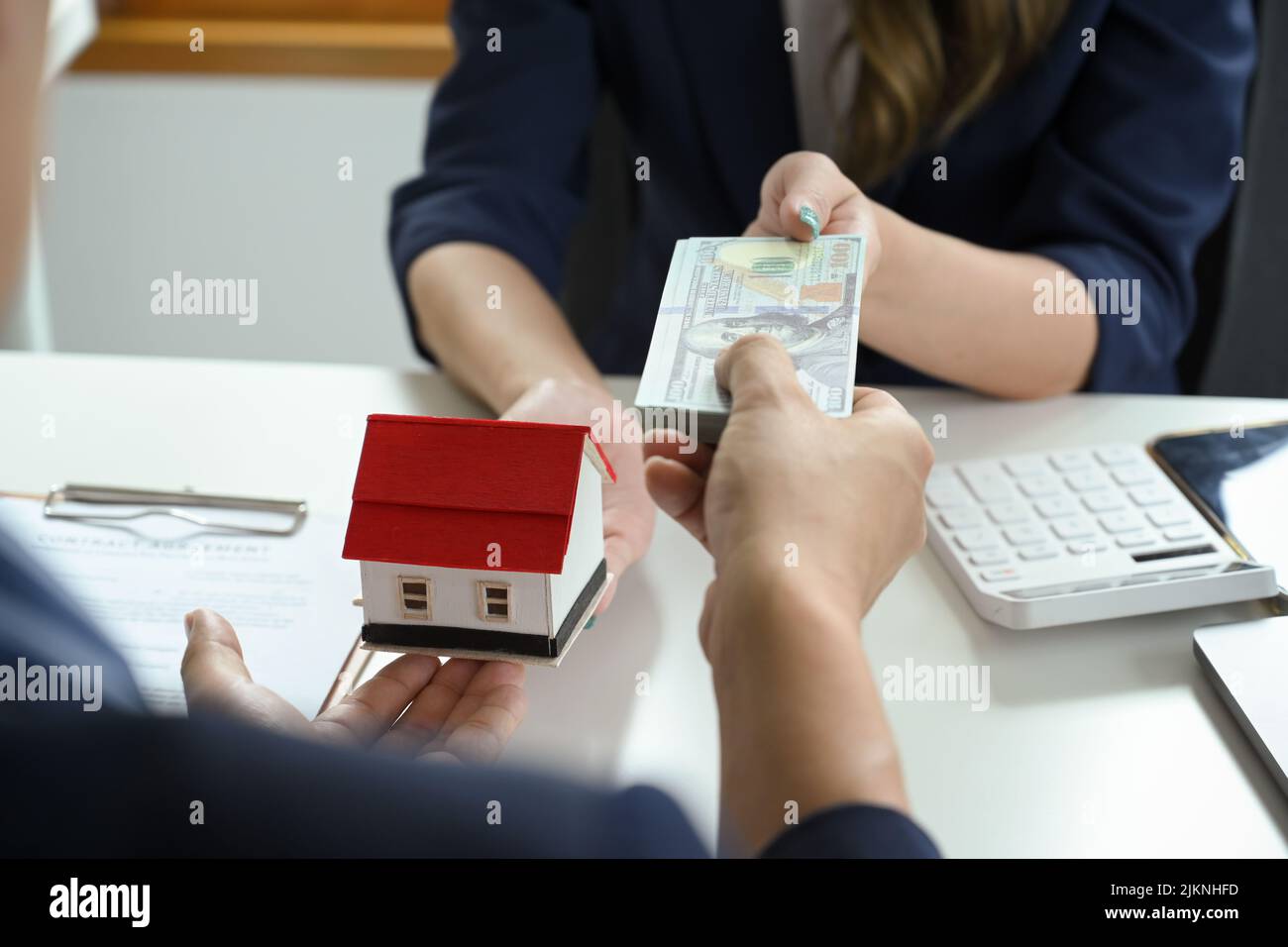 Agent fee hi-res stock photography and images - Alamy