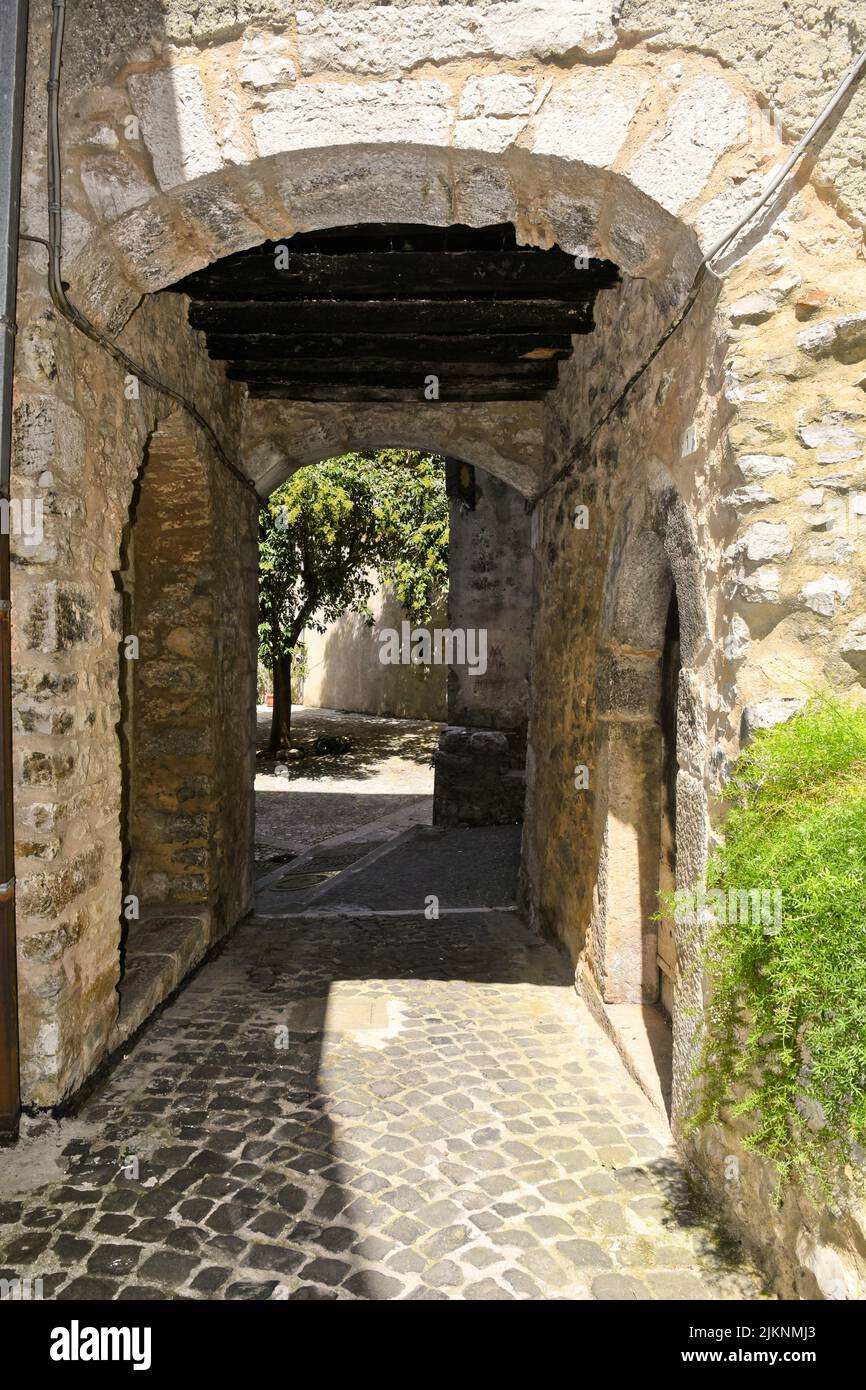 Italian archway hi-res stock photography and images - Alamy