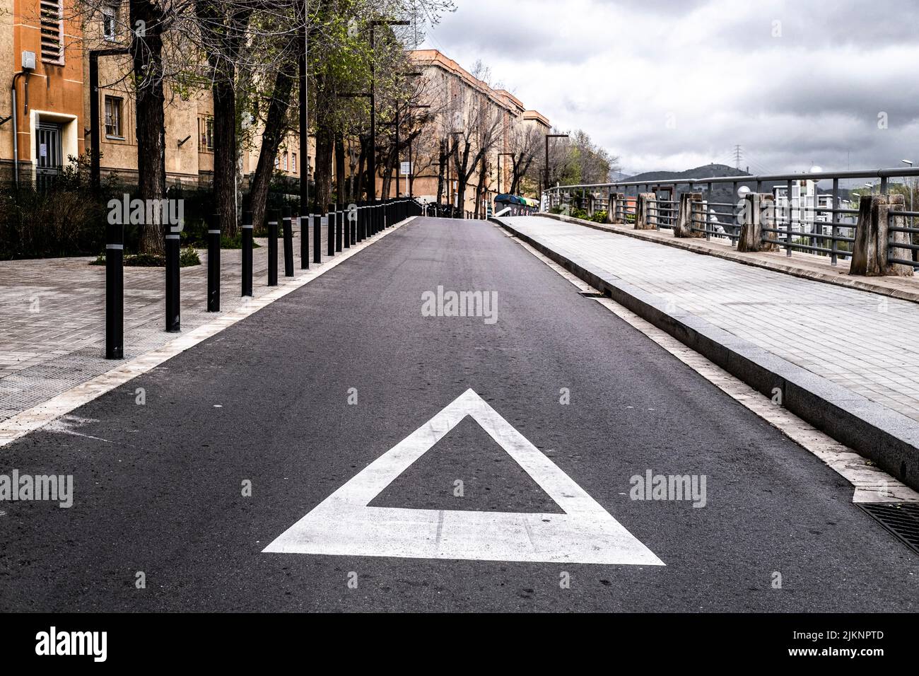 Asphalt traffic sign hi-res stock photography and images - Alamy