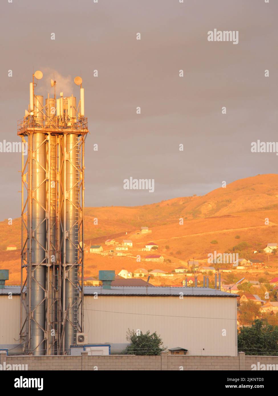 Industrial vertical hi-res stock photography and images - Alamy