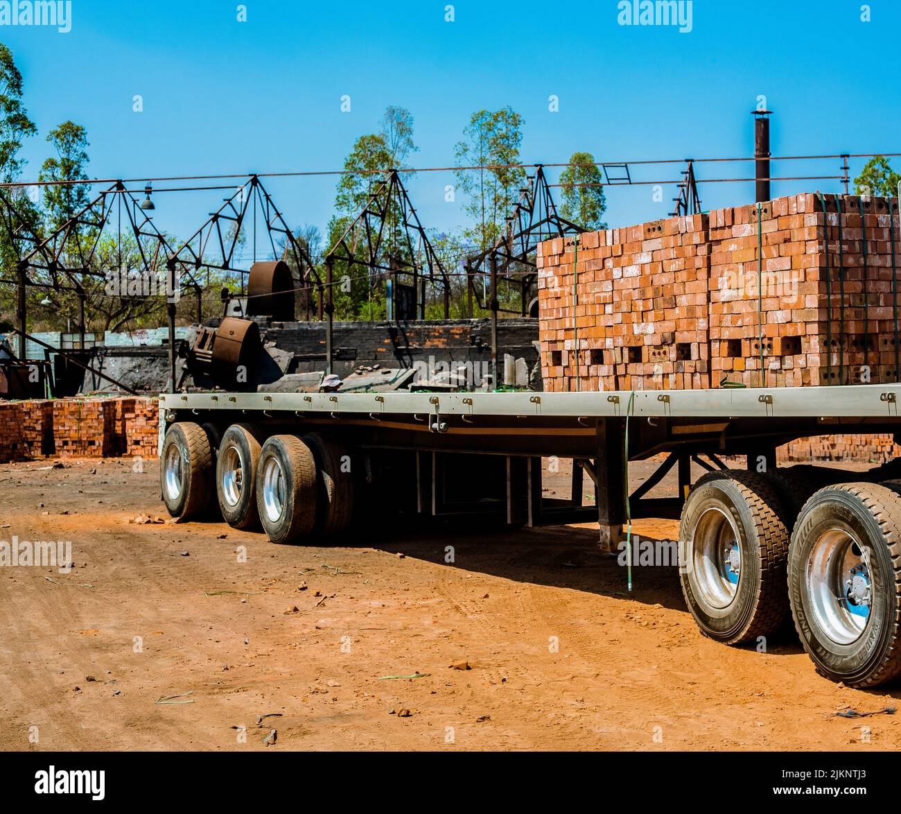 A transportation truck transporting bricks Stock Photo - Alamy
