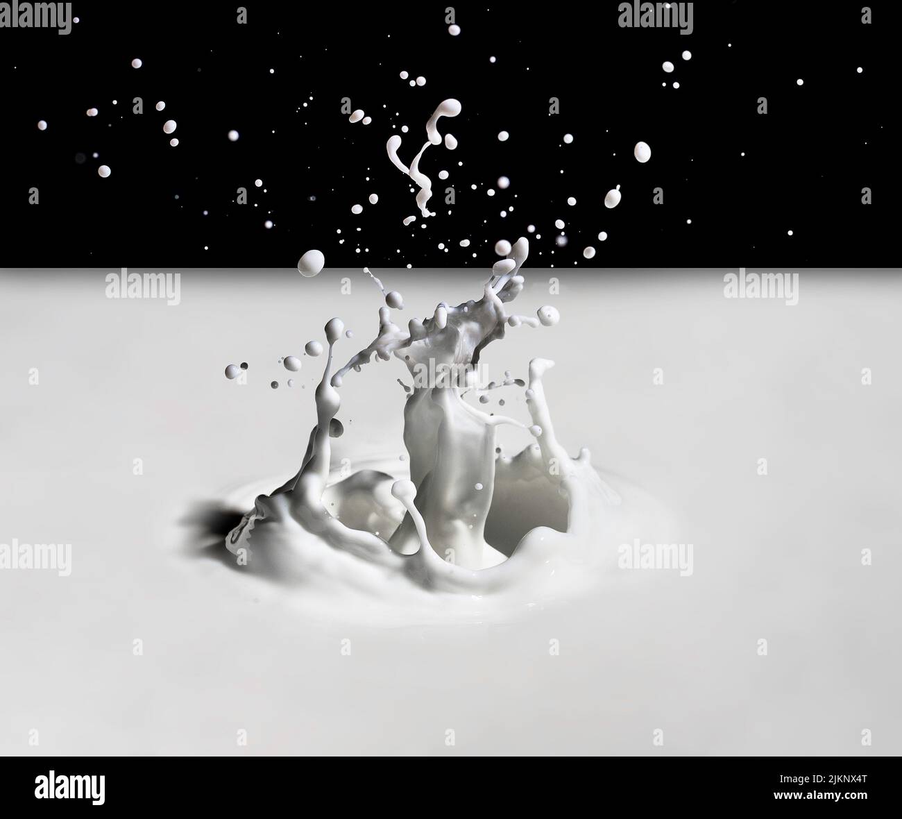 Liquid pattern hi-res stock photography and images - Alamy