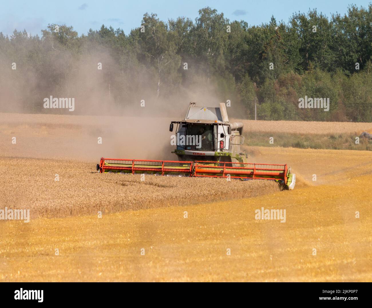 Crop cutting machine hi-res stock photography and images - Alamy