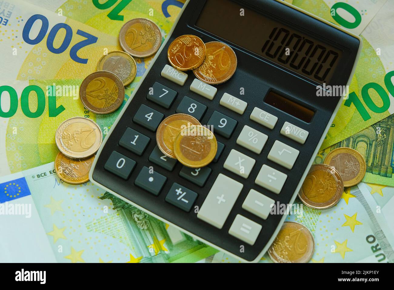 Taxes in EU countries. Recalculation of money. Expenses and incomes in ...