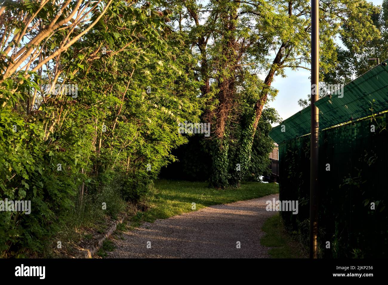 Path with a bend hi-res stock photography and images - Alamy