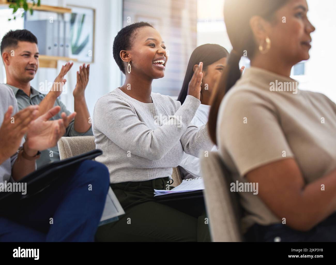 Who doesnt love positive feedback. a group of people clapping and ...