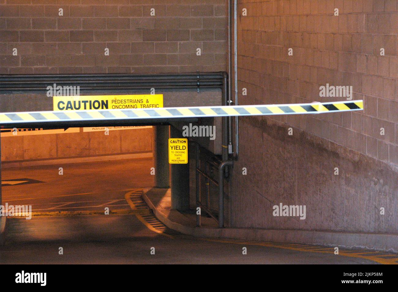 Boom gate barrier safety hi-res stock photography and images - Alamy