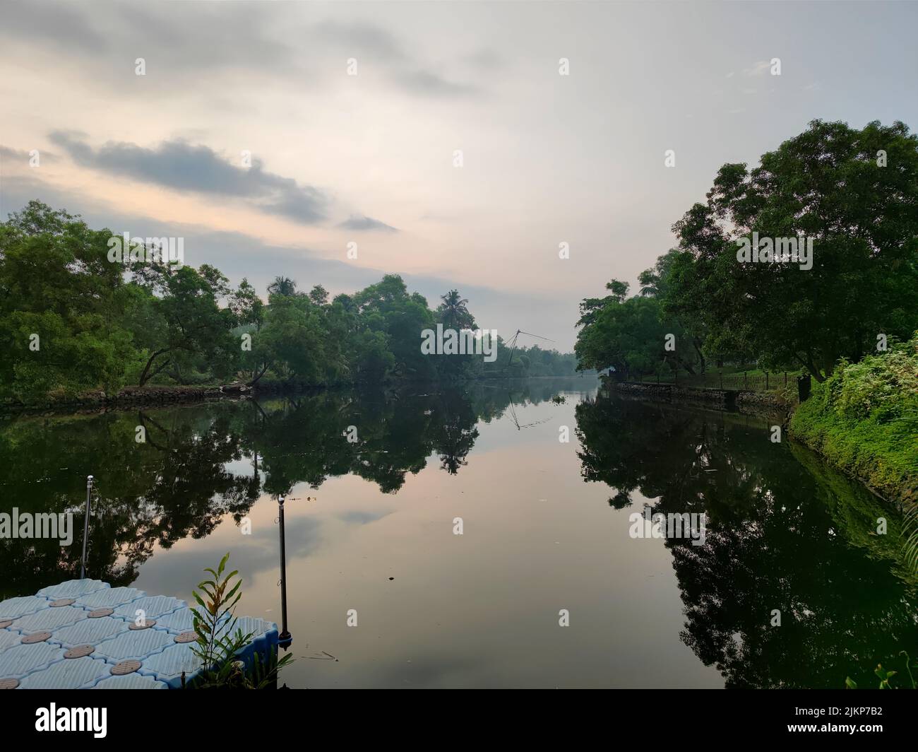Beautiful nature view tranquil lake hi-res stock photography and images ...