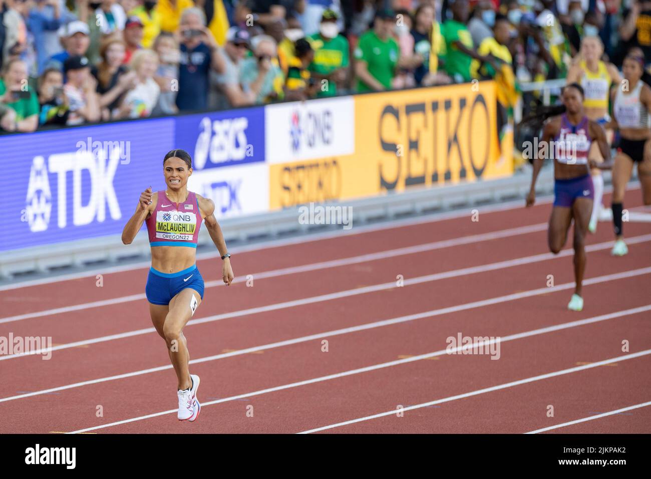 Sydney McLaughlin (USA) runs a world record time of 50.68 in the 400 ...