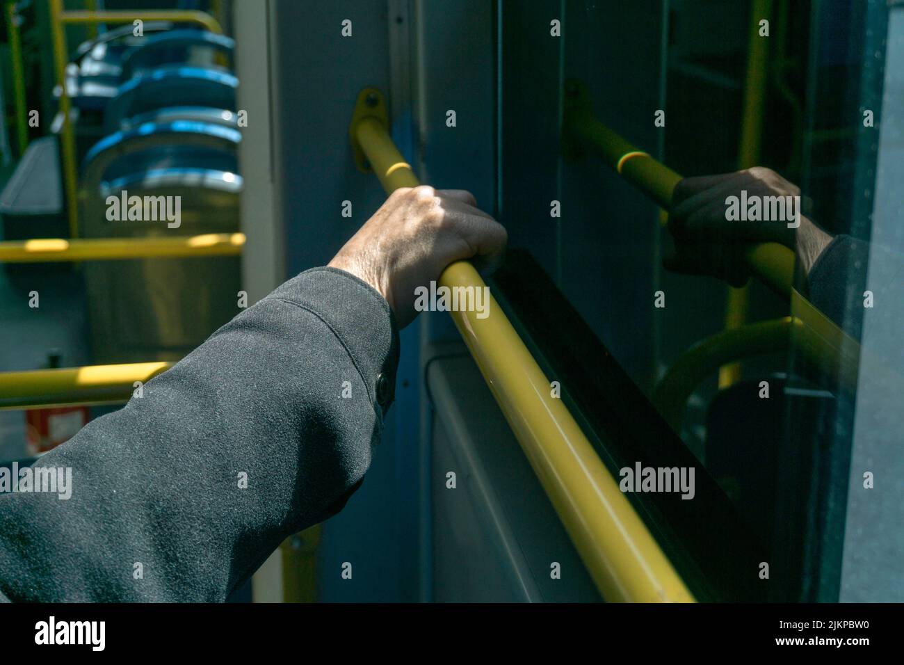 Hand holding pipe hi-res stock photography and images - Alamy