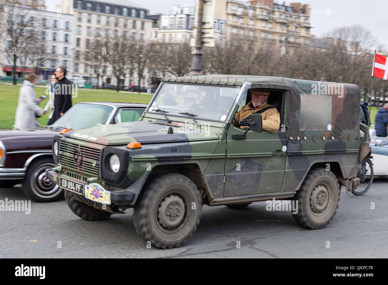 Mercedes all terrain vehicle hi-res stock photography and images - Alamy