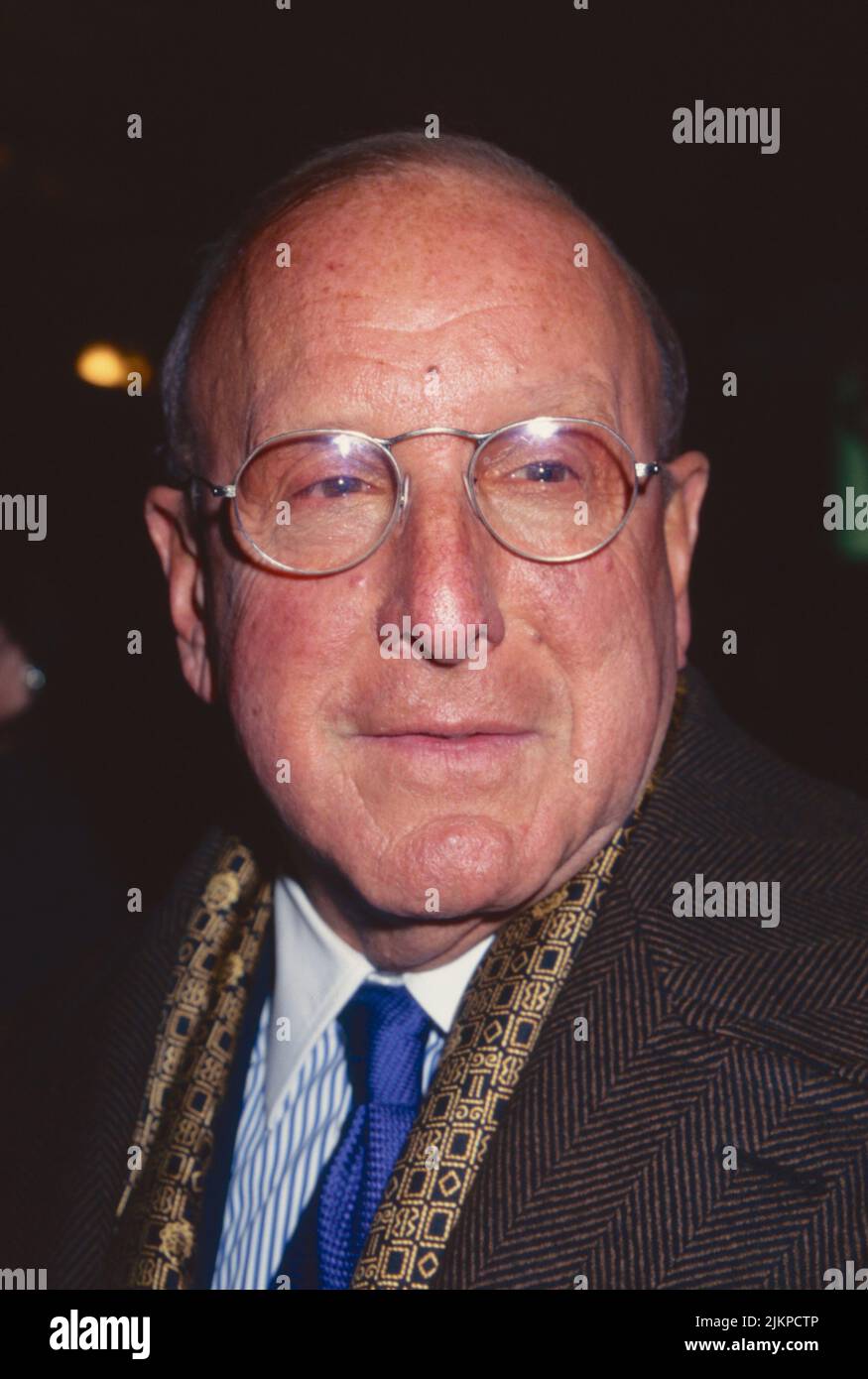 Clive Davis attends "Doin' What Comes Natur'ally!: An All-Star Tribute ...