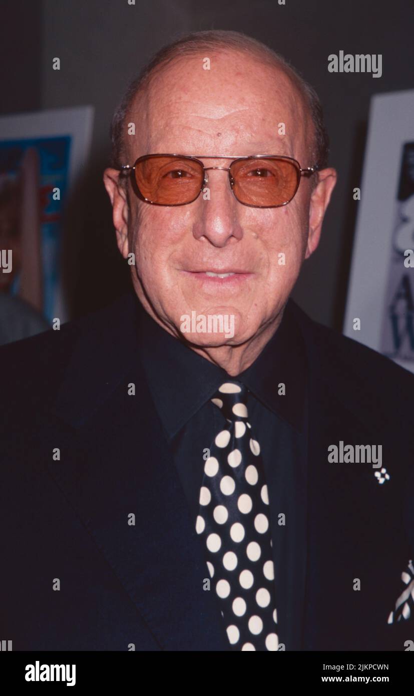 Clive Davis attends Esquire to Honor "The Heavies of the Music Industry ...