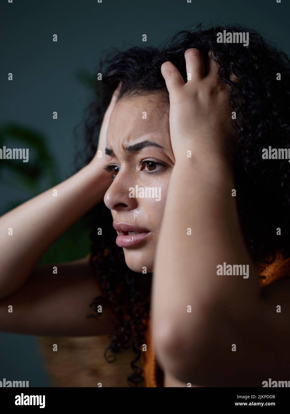 Female scared looking down hi-res stock photography and images - Alamy