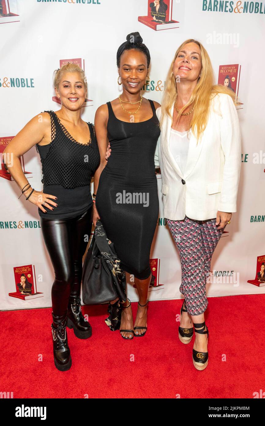 Los Angeles, USA. 02nd Aug, 2022. Trulie Murphy, Chanda Wallace, Anna ...