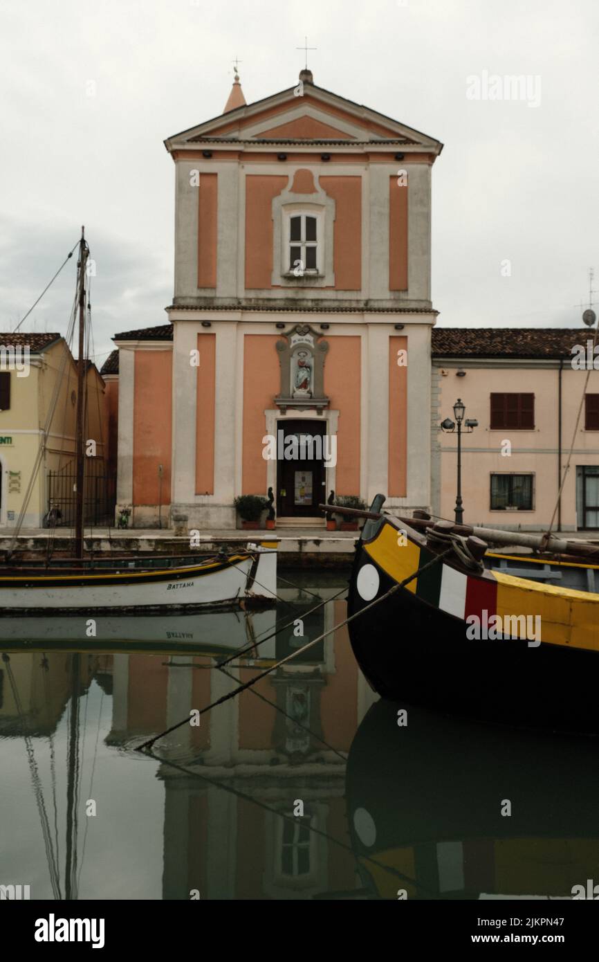 Gloomy architecture hi-res stock photography and images - Alamy