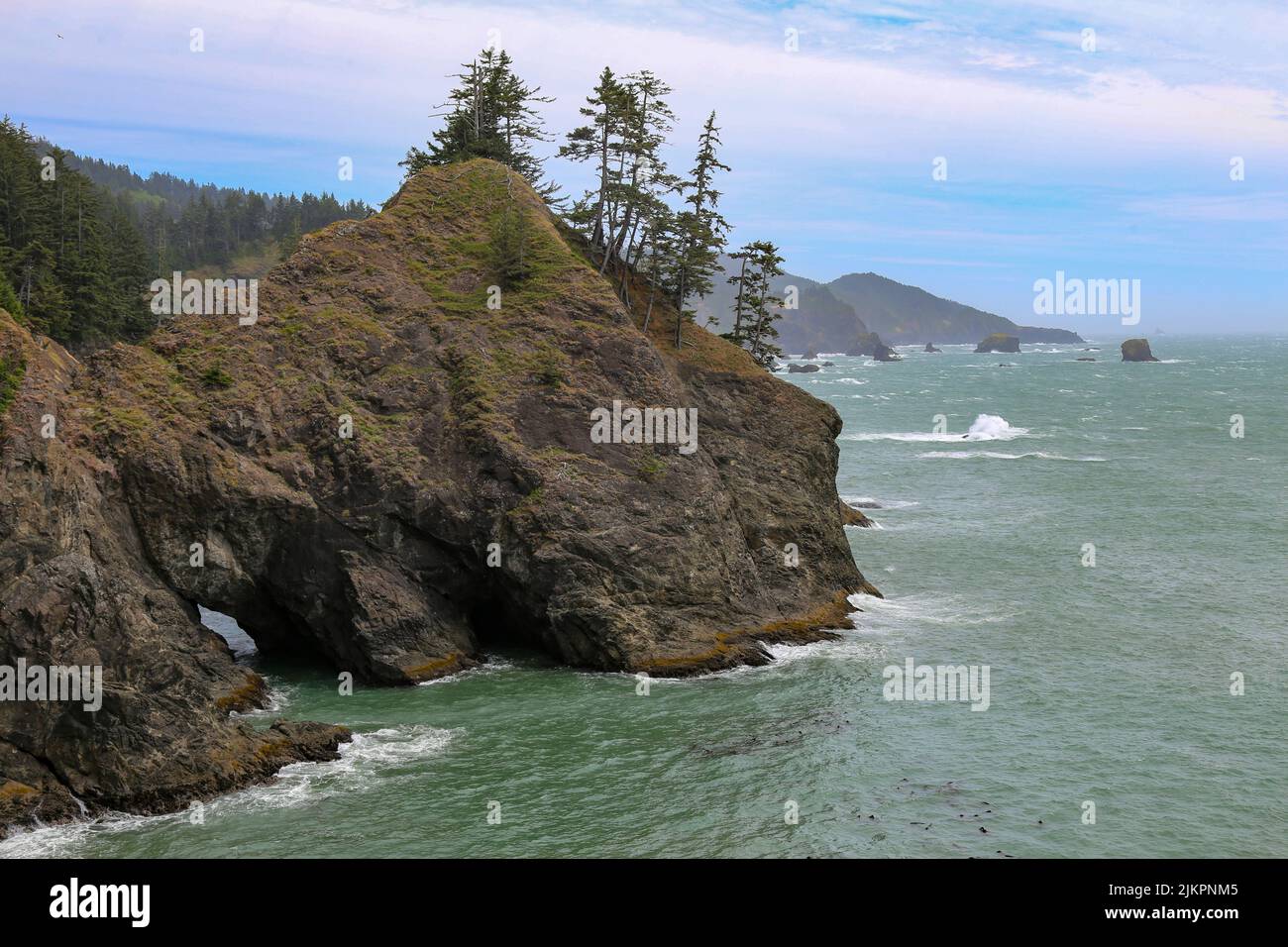 Peninsula rocks hi-res stock photography and images - Alamy