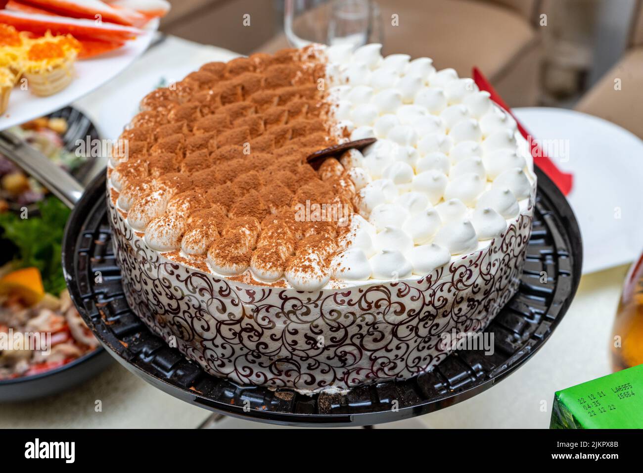 Tasty family cake hi-res stock photography and images - Alamy