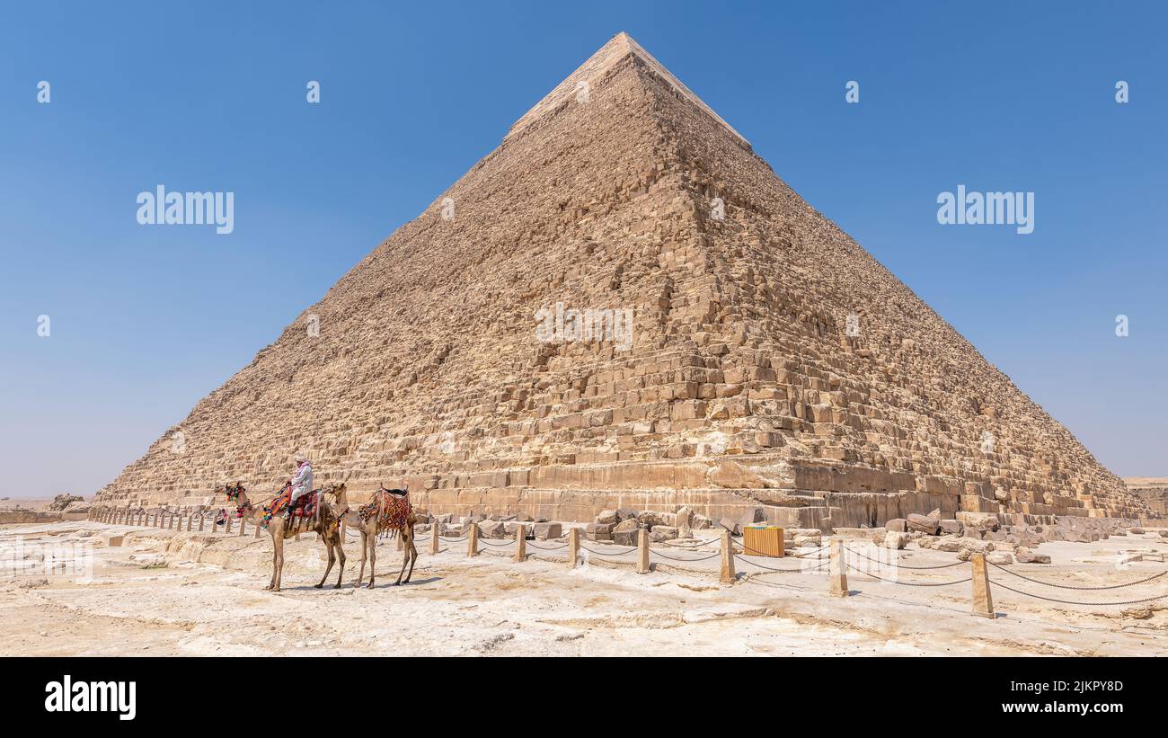 A view of the pyramid of Chephren, Giza, Egypt Stock Photo - Alamy