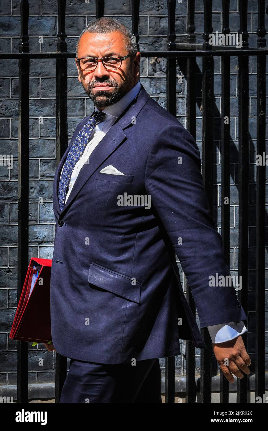 Former chairman james cleverly hi-res stock photography and images - Alamy