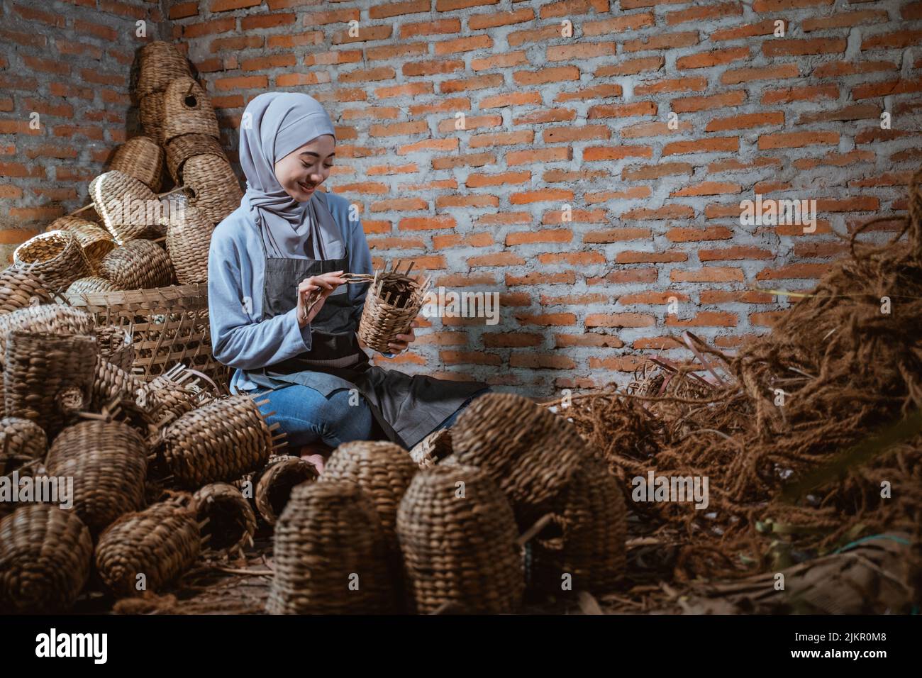 Woman in apron crafts hi-res stock photography and images - Alamy