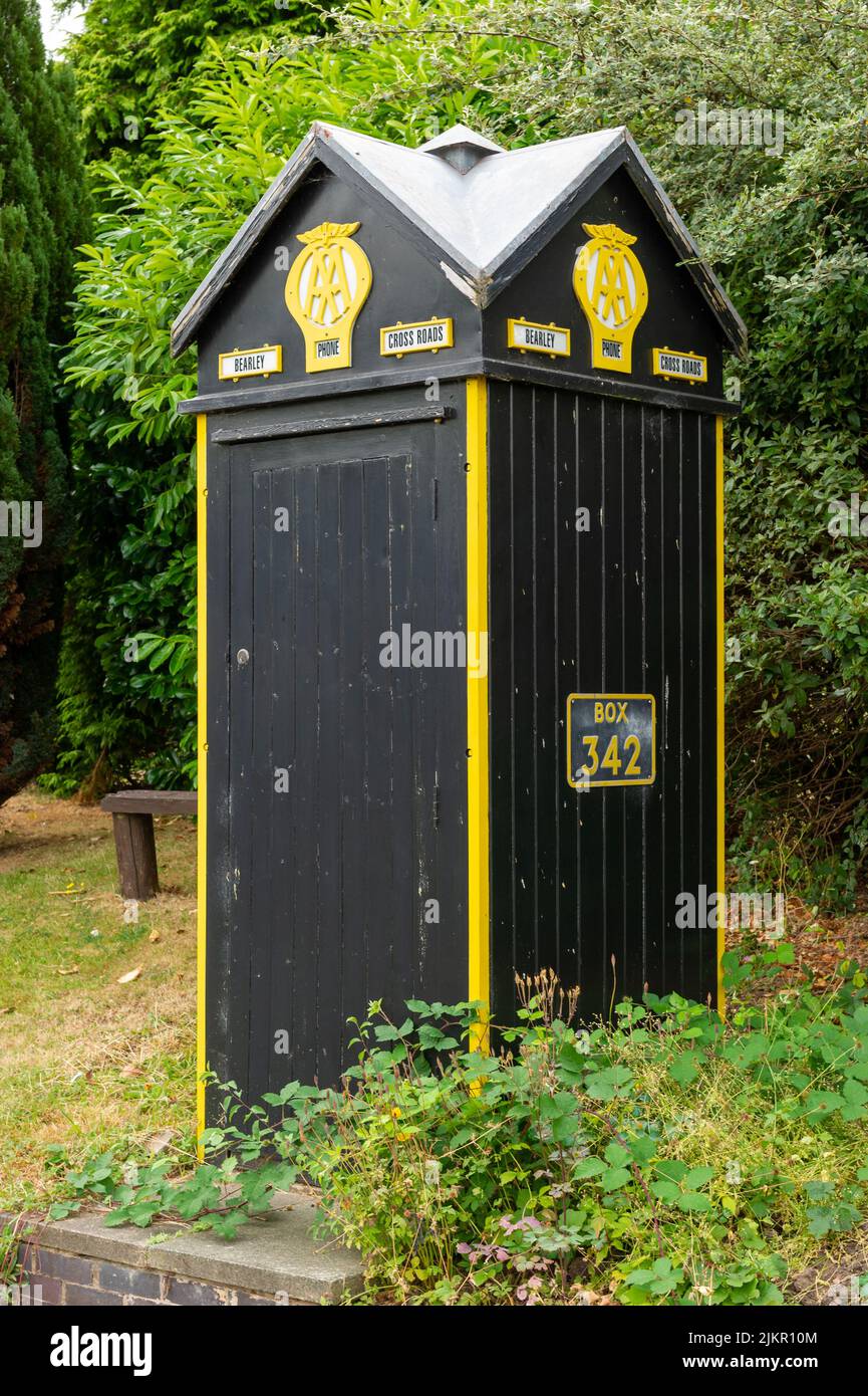 Old automobile association telephone box hi-res stock photography and ...
