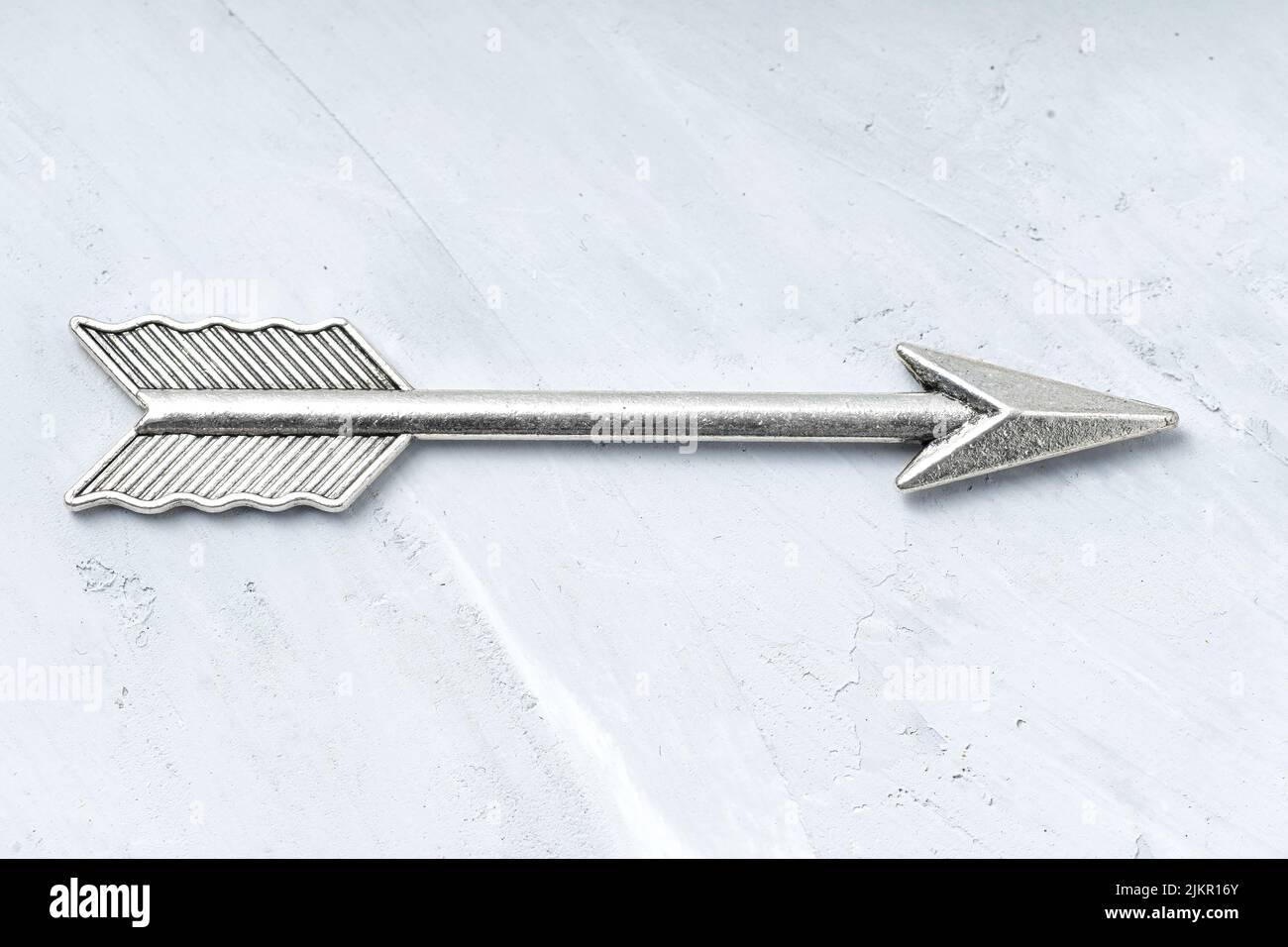 Feathered arrow hi-res stock photography and images - Alamy