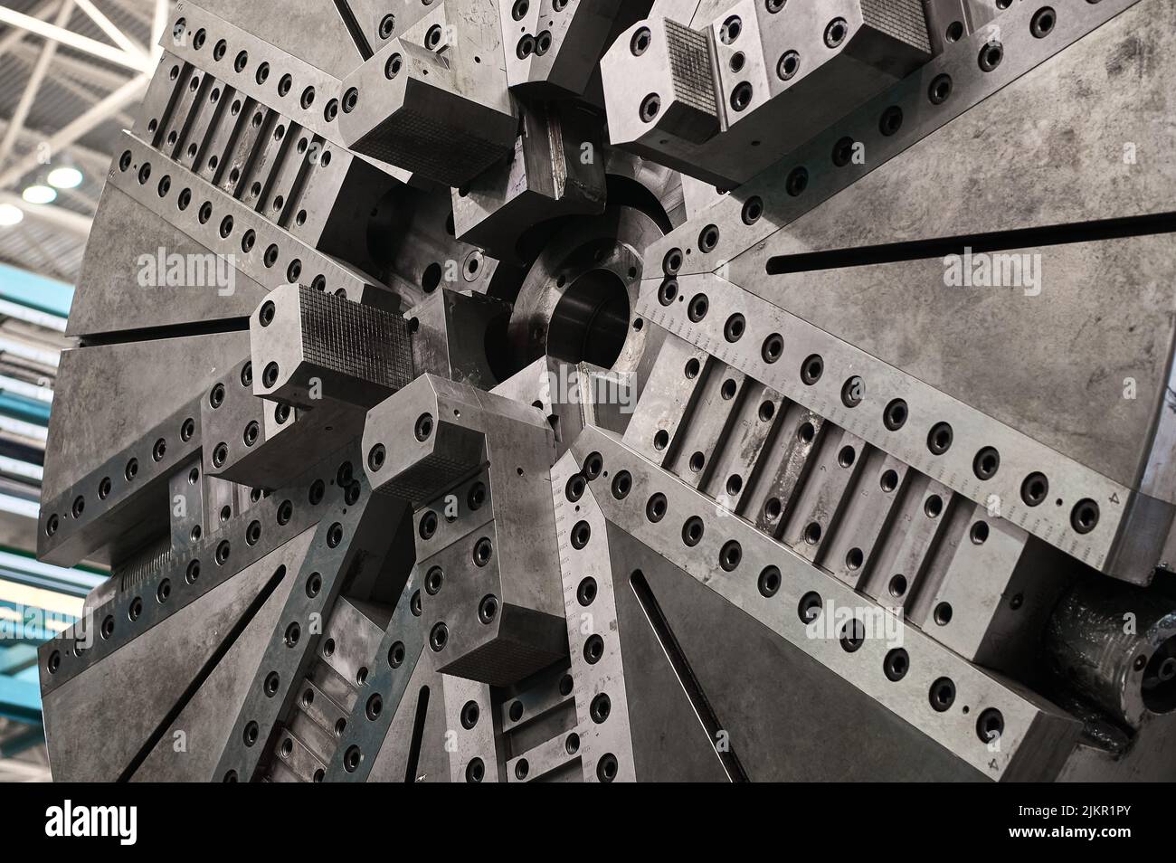 Lathe faceplate hi-res stock photography and images - Alamy