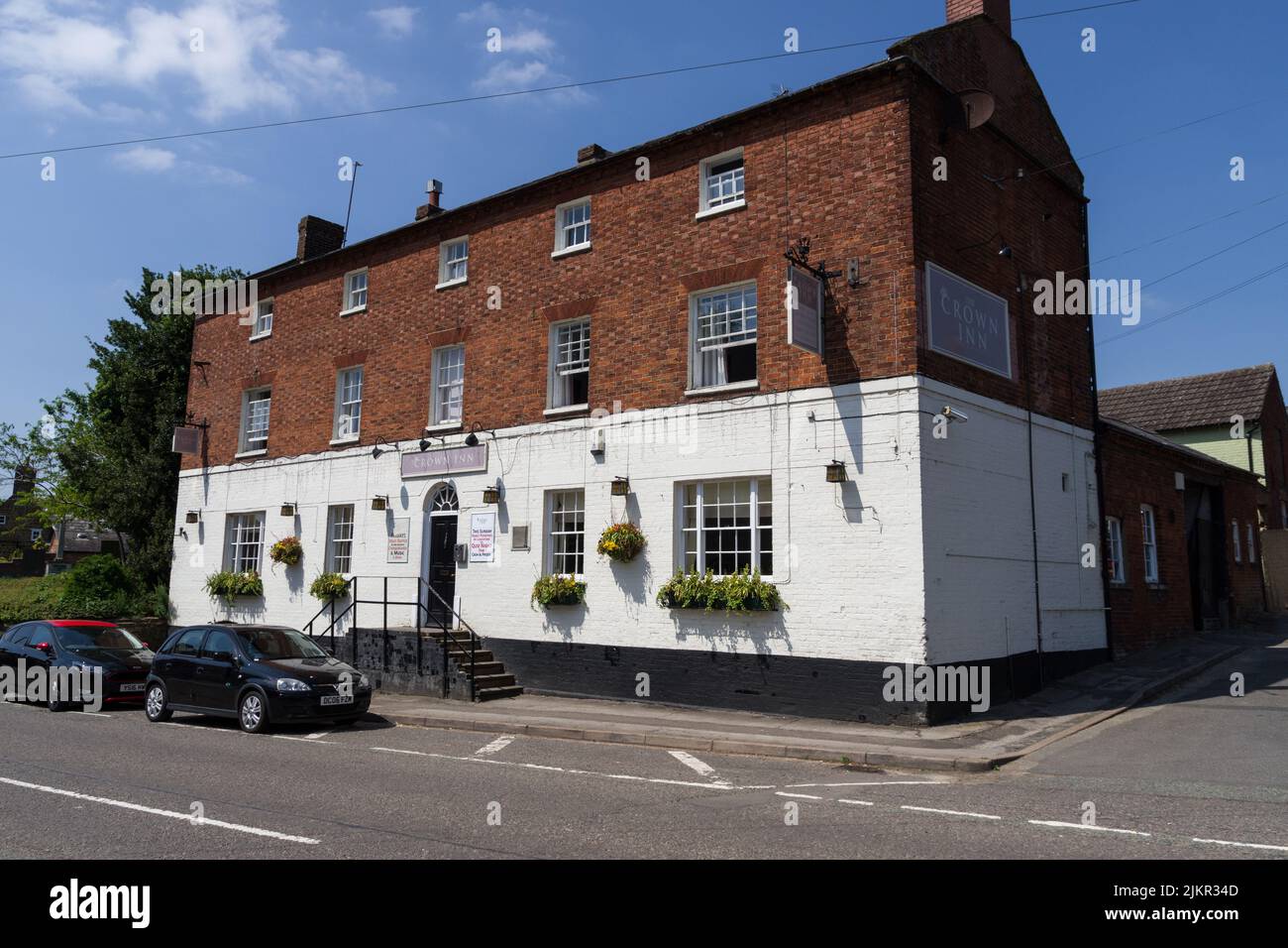 Exterior of the Crown Inn, the village local, West Haddon ...