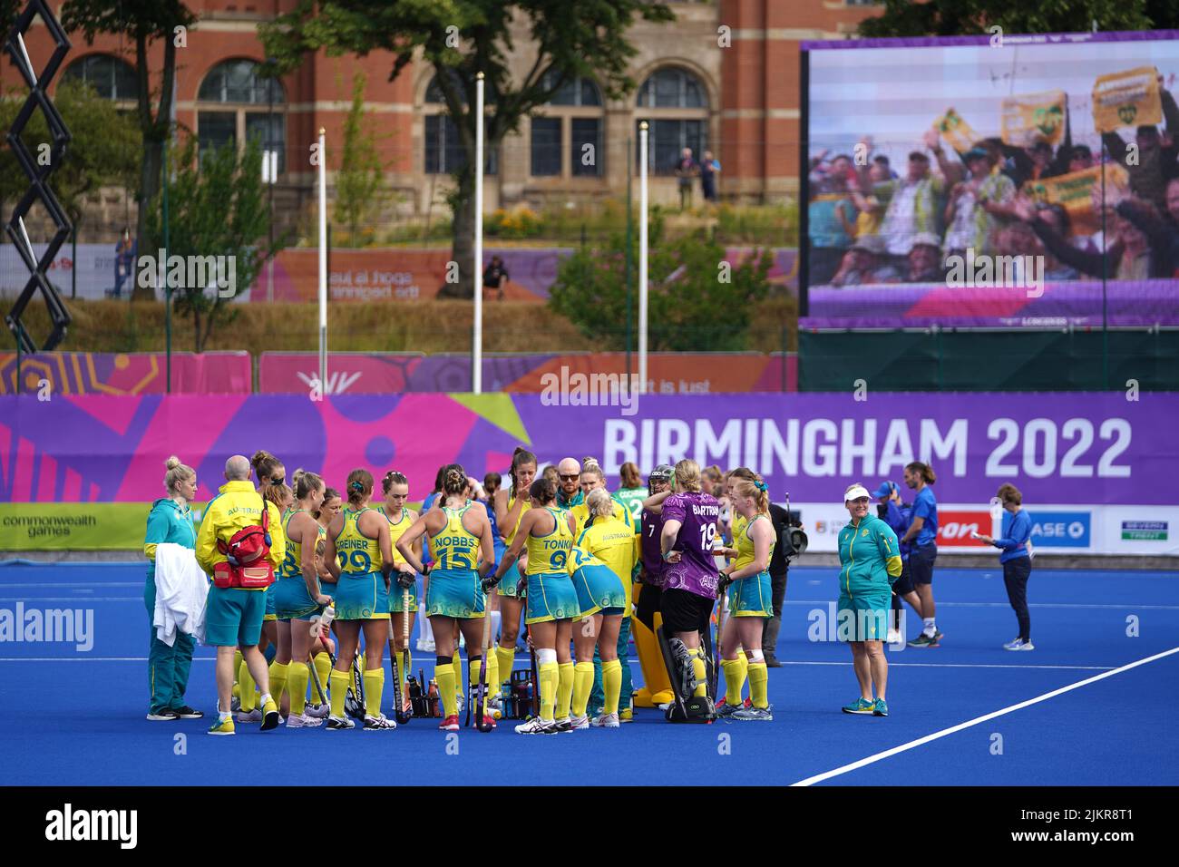 Team Australia form a huddle during their match between Team Australia ...