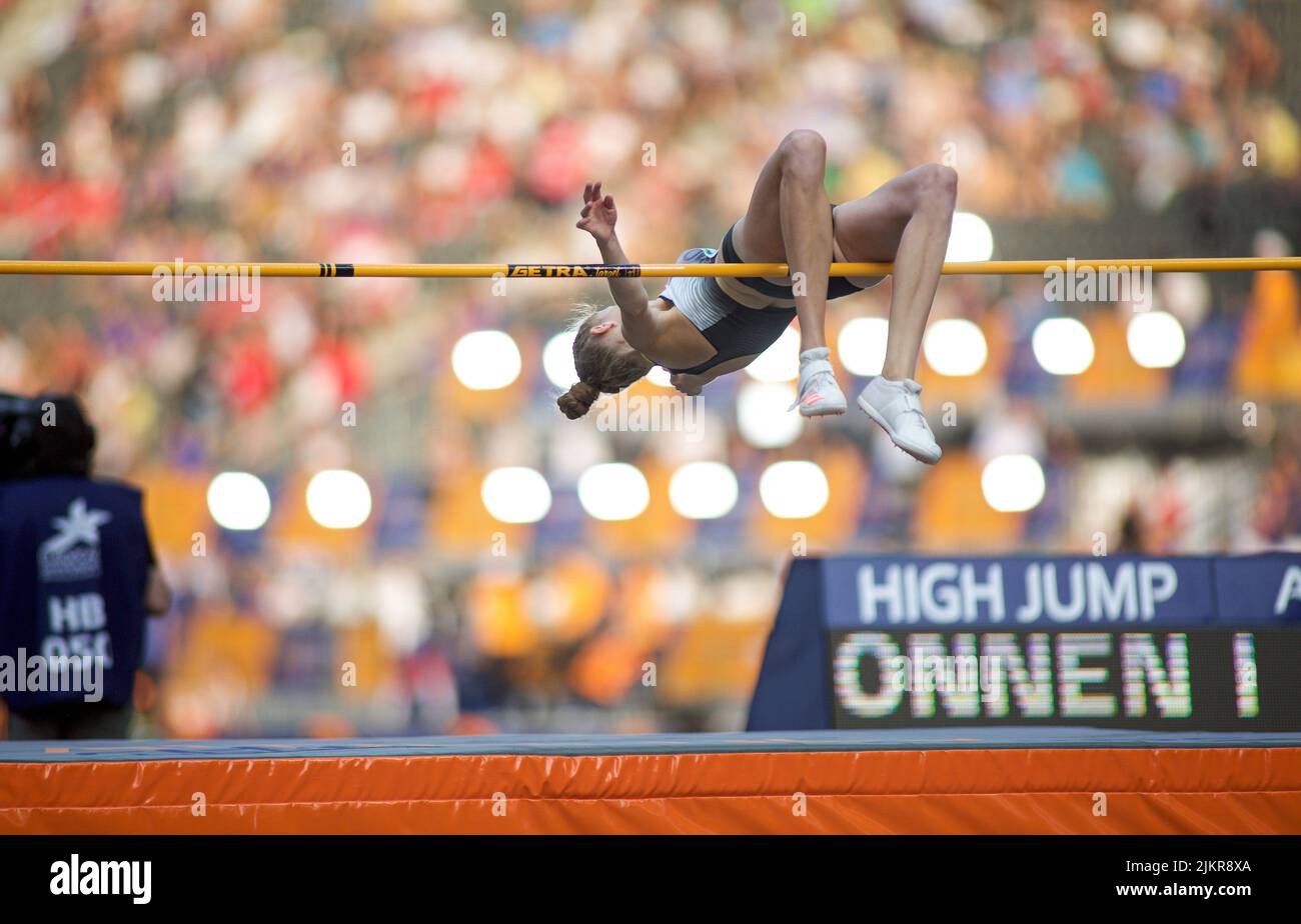 Sport athletics sport high jump celebrating hi-res stock photography ...