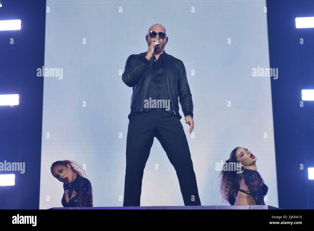 Camden, NJ, USA. 2nd Aug, 2022. (NEW) Iggy Azalea and Pitbull perform ...