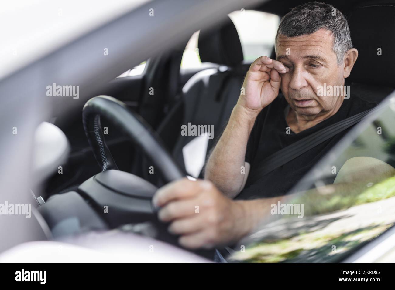 Old man trouble sleep hi-res stock photography and images - Alamy