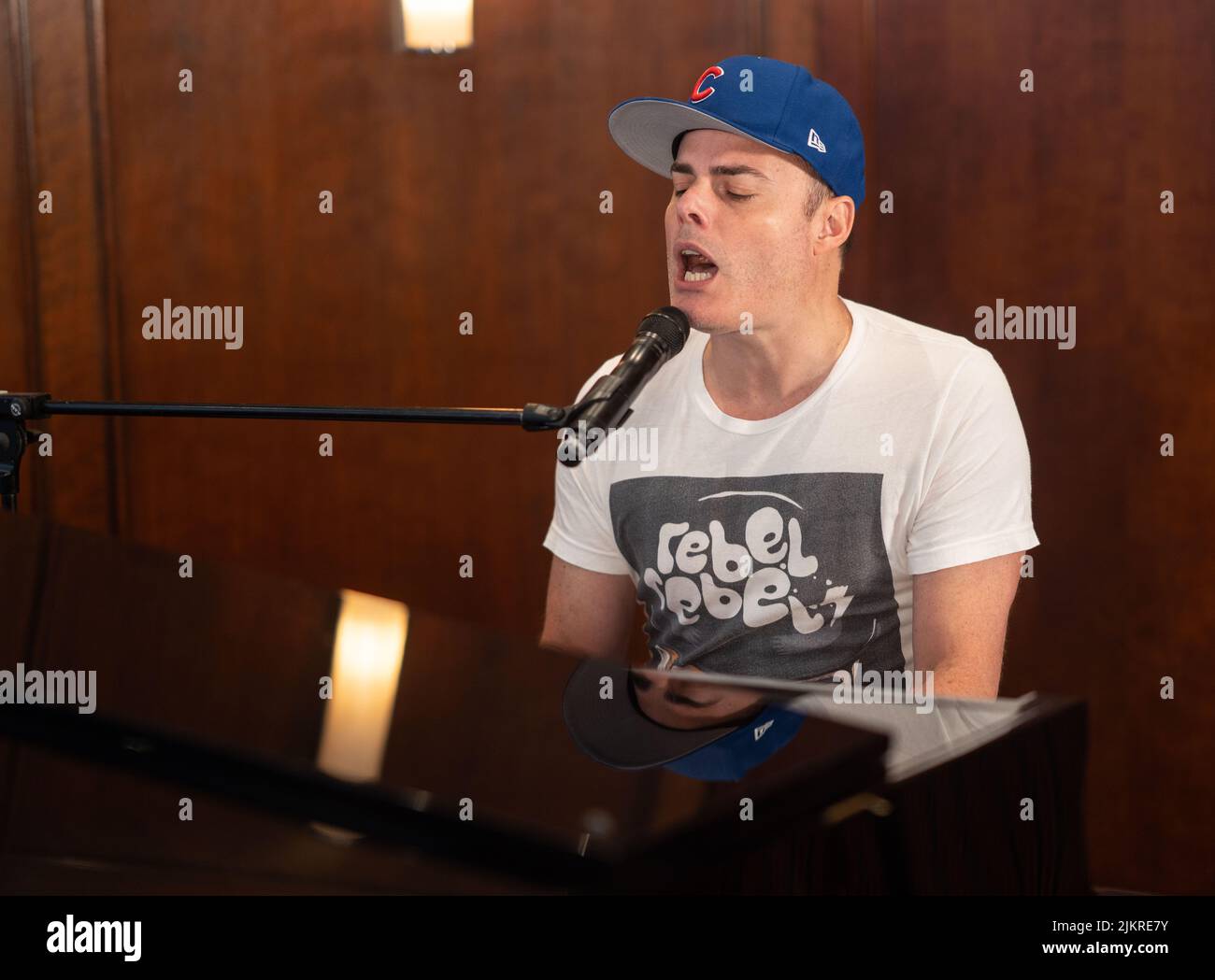 03 August 2022, Hessen, Frankfurt/Main: Canadian singer, guitarist and ...