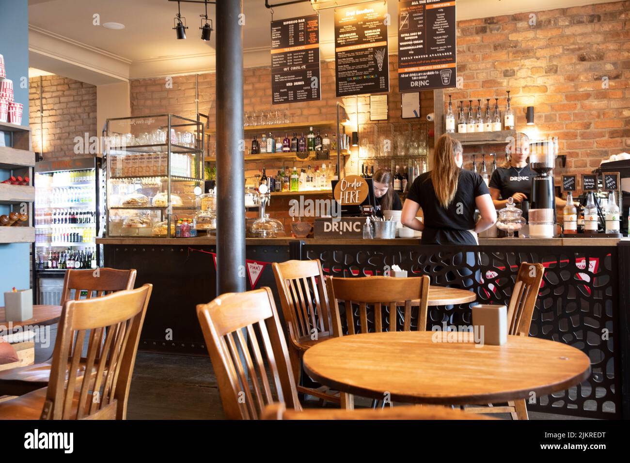 British cafe interior hi-res stock photography and images - Alamy