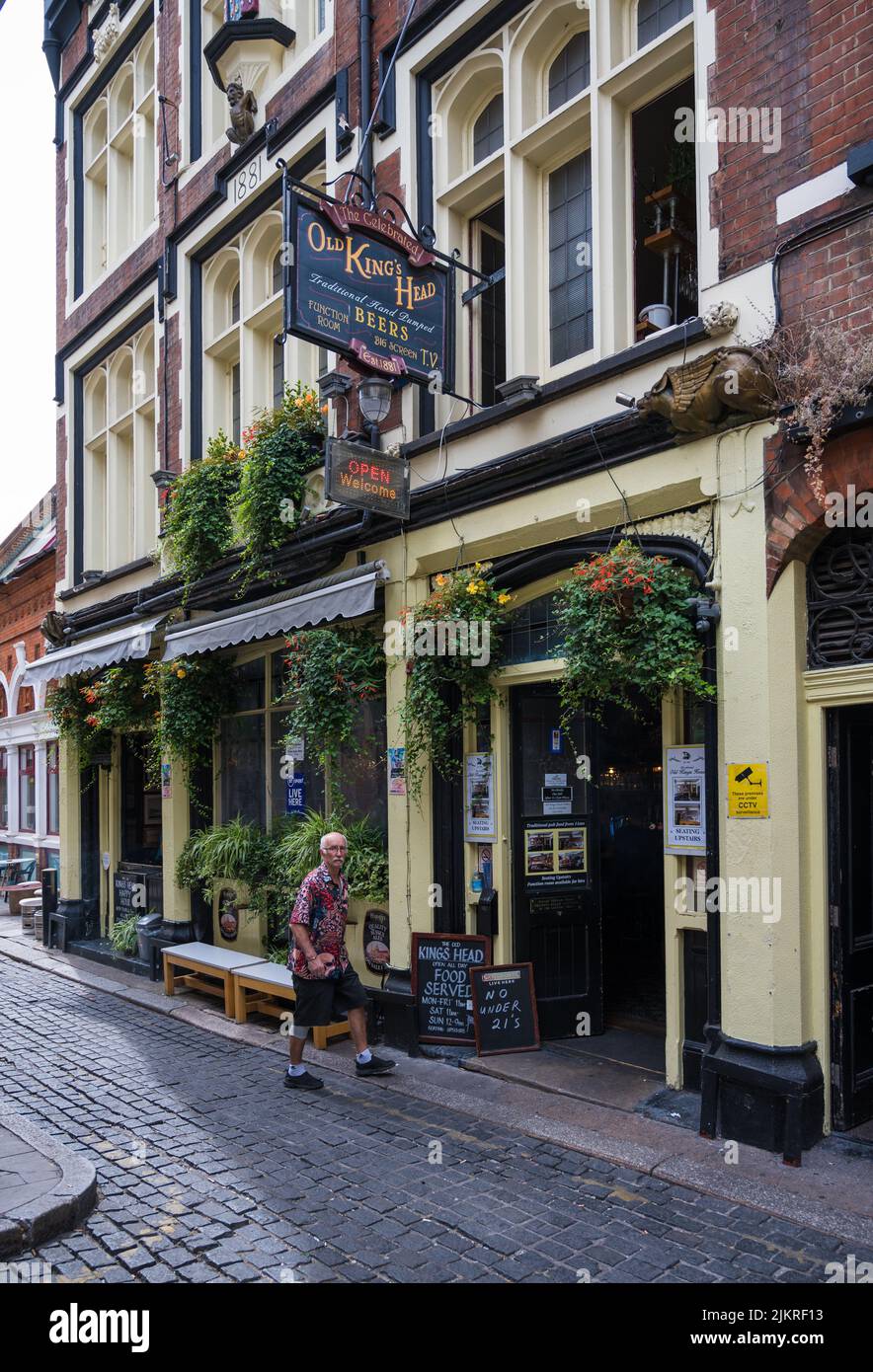 The Old King's Head, an old fashioned traditional pub in King's Yard ...