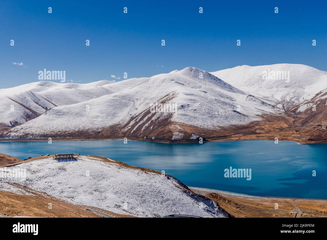 Yamdrok lake is a freshwater lake located in Nangartse County, Shannan ...