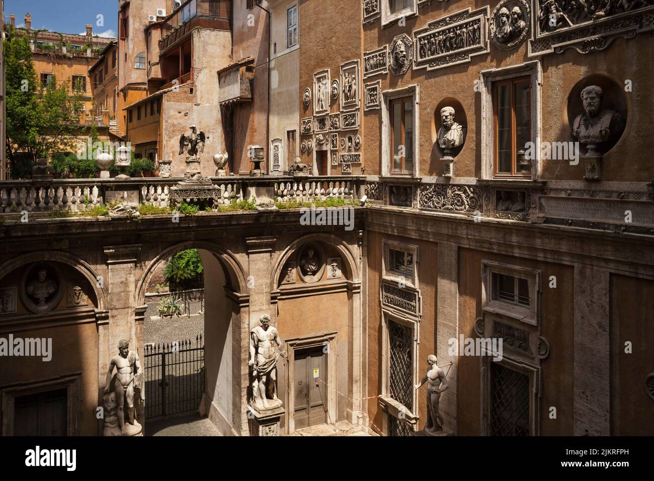 Palazzo Mattei di Giove at the Jewish guetto in Rome Stock Photo - Alamy