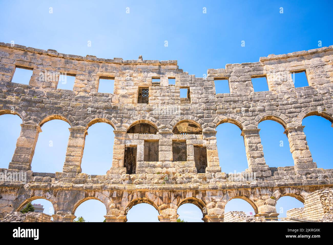 Roman arena amphitheatre history hi-res stock photography and images ...